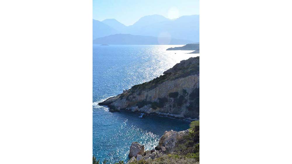 Istron - Crete. Hotels & Information. Travel Guide.