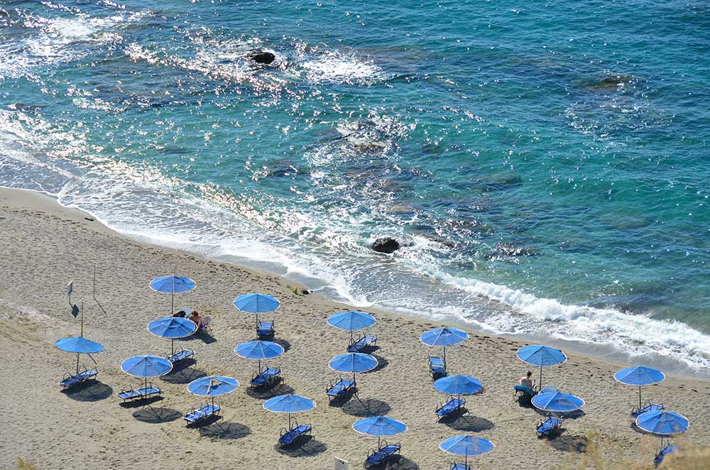 Triopetra Beach - Crete. Hotels & Information